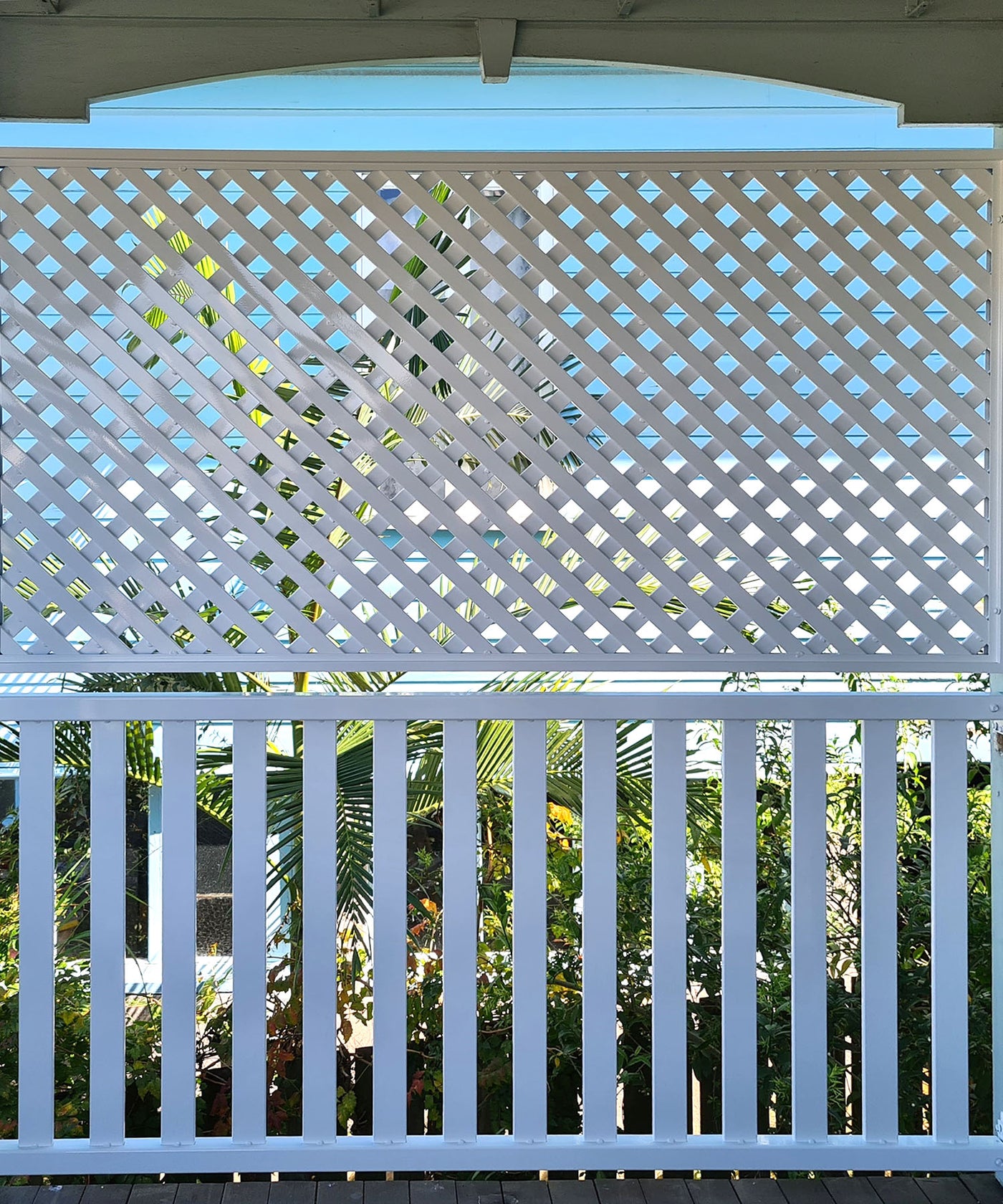 Metal Lattice Panels | Aluminium & Steel | Superior Screens